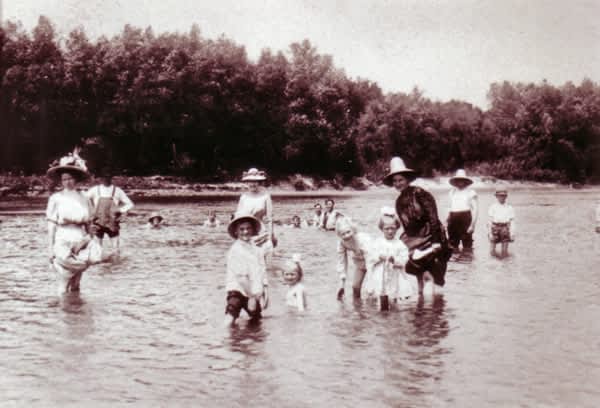 033 People In The River - Russian River Historical Society